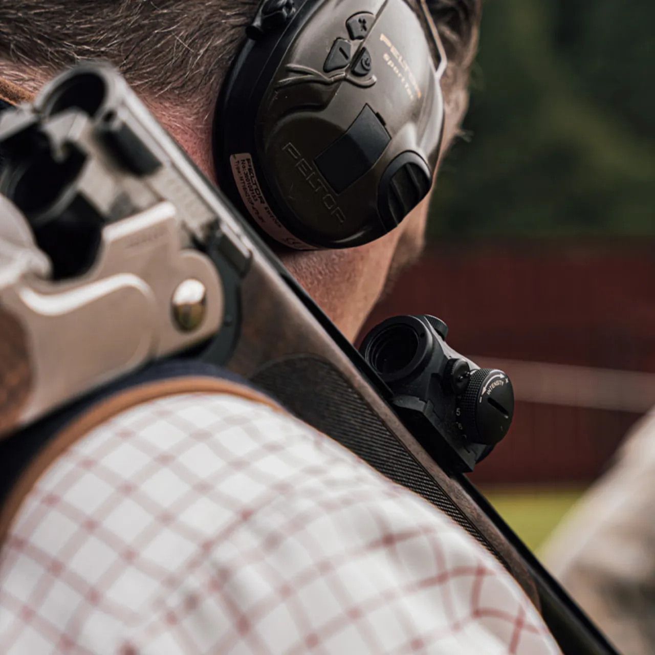 Aimpoint - Shotgun shooting with an Aimpoint® red dot sight | Aimpoint