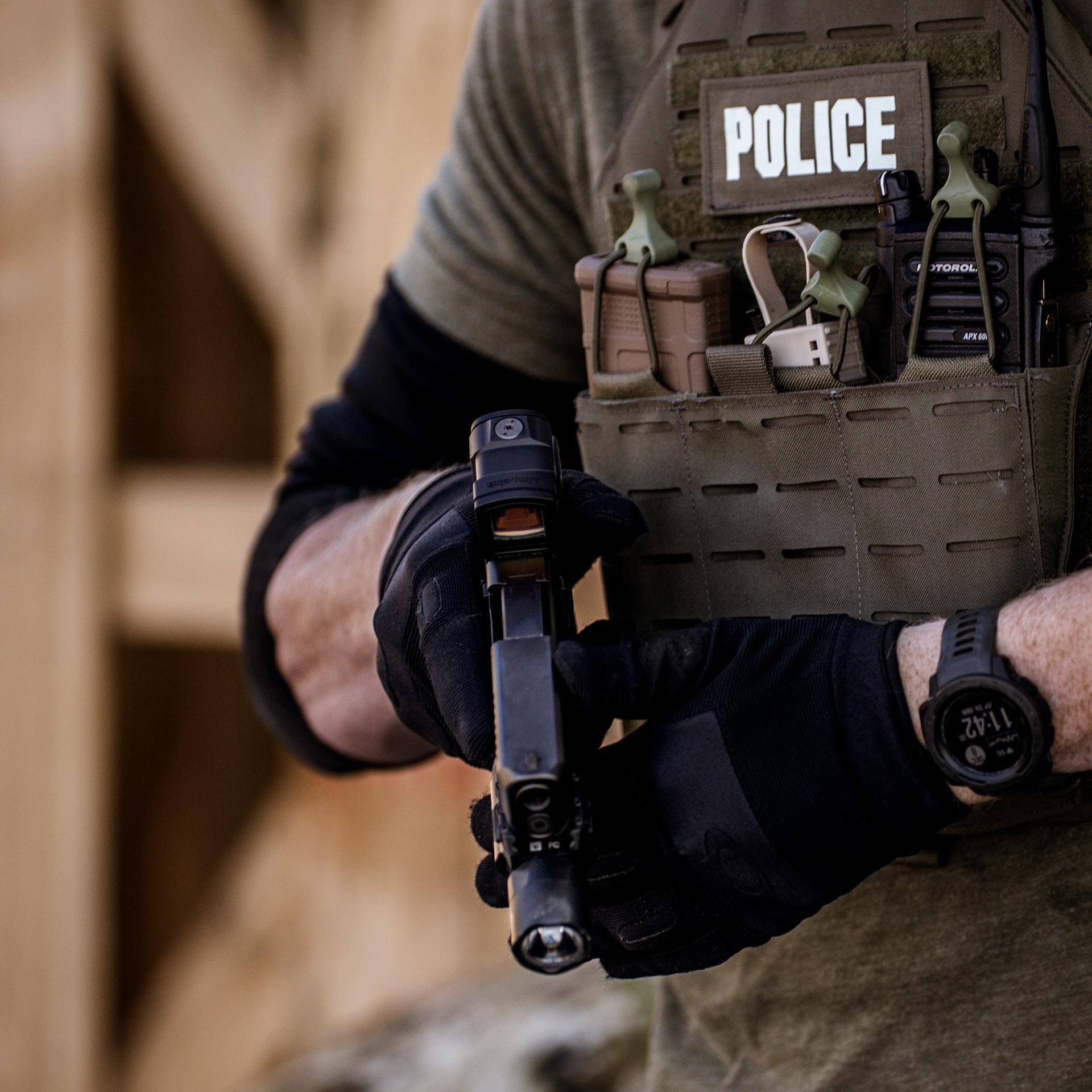 Acro™ P-2 2.5 MOA Red Dot Sight with integrated Acro™ interface | Aimpoint