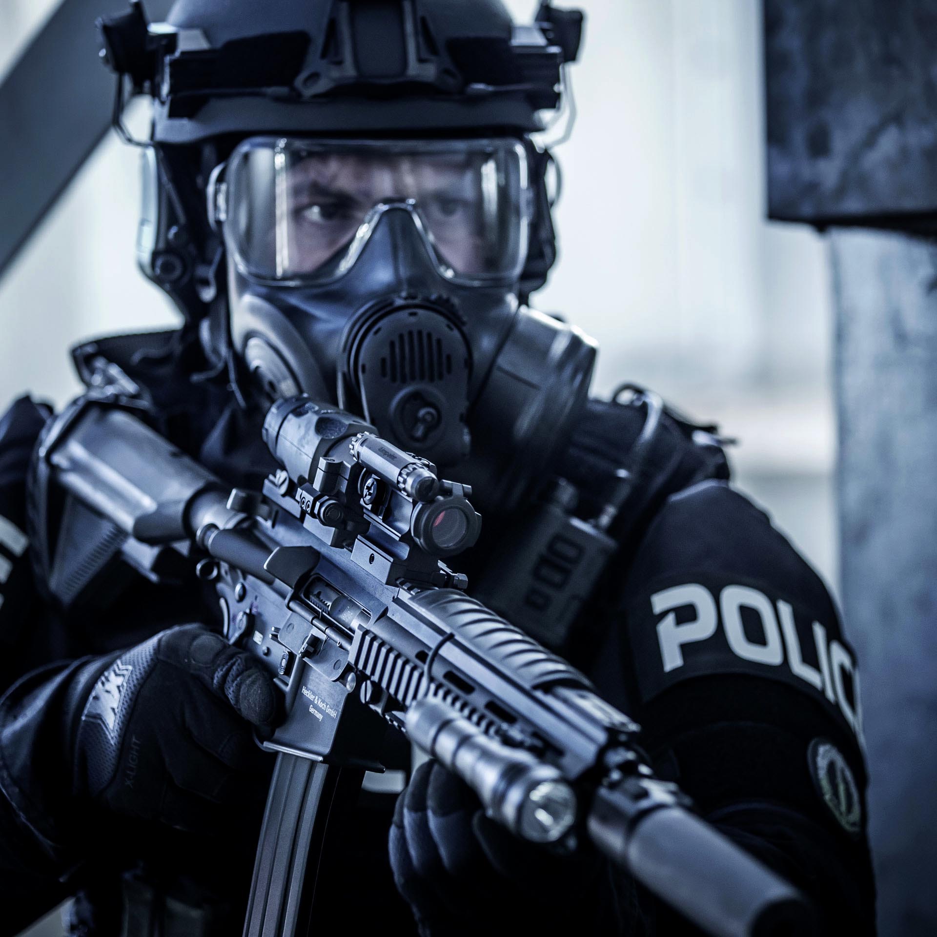 Comp™ M5 2 MOA - Red dot reflex sight with 30 mm spacer and LRP mount ...