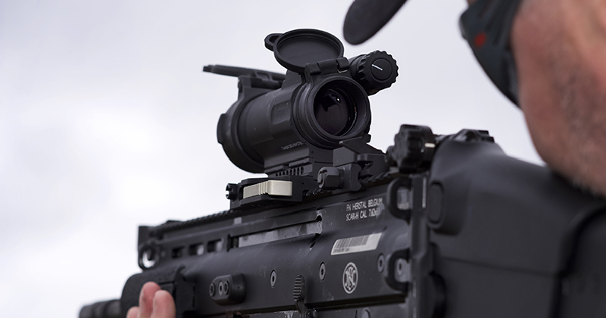 Comp™ M4 2 MOA - Red dot reflex sight with standard spacer and LRP ...